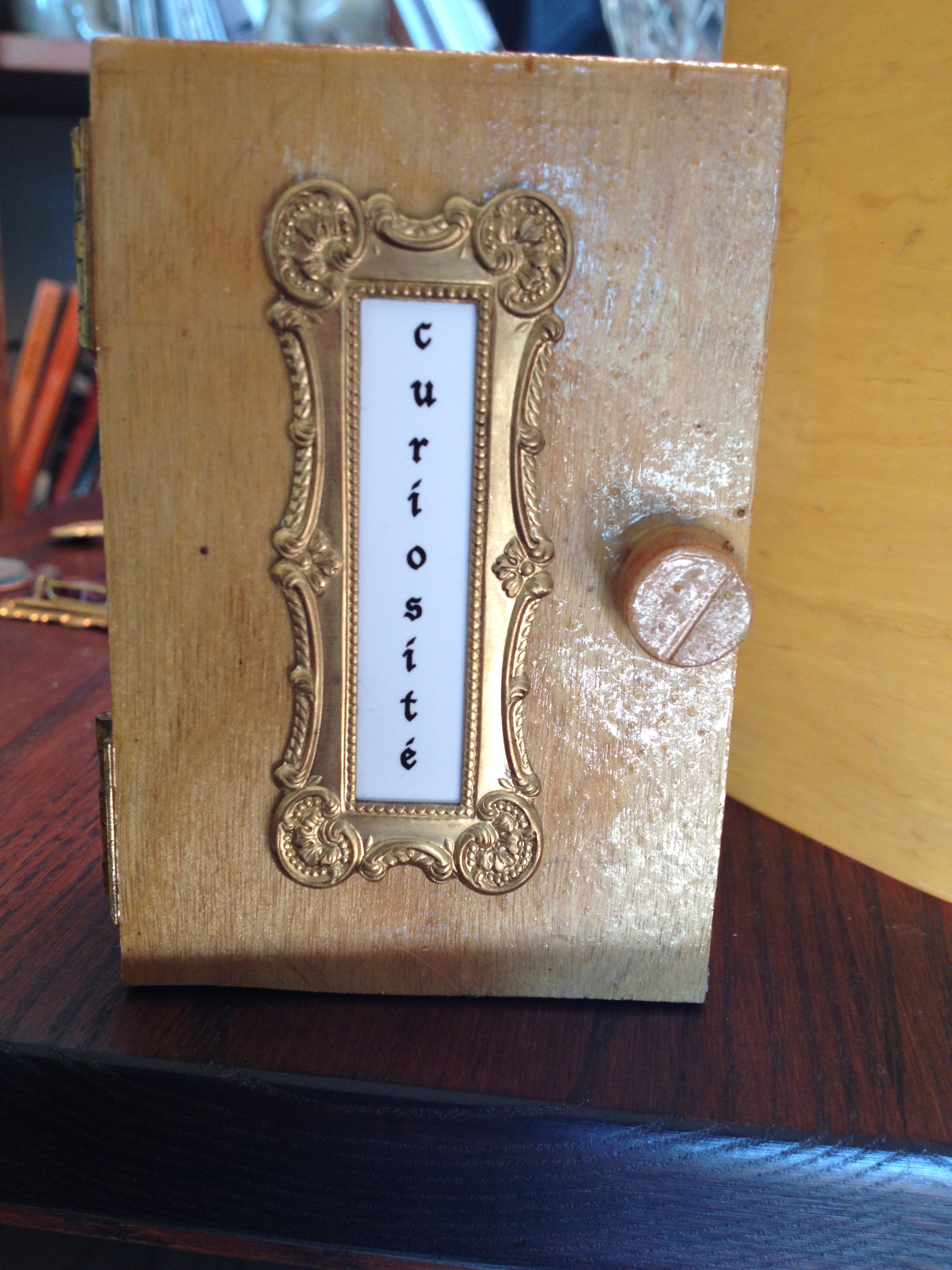 Cabinets of Curiosity – The Miniature Museum of Natural History and ...